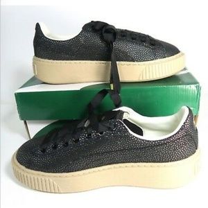 Puma | Shoes | Puma Platform Lux Womens Metallic Black Gum Bottom ...